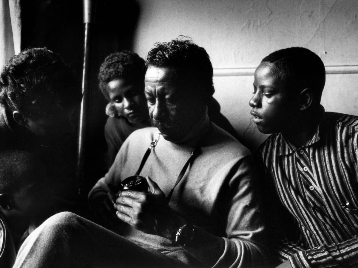 Midwest Stories: Gordon Parks - Chicago Film Archives